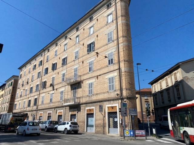 Sale Apartment Ancona. 3-room flat in via Cristoforo Colombo, 96 ...