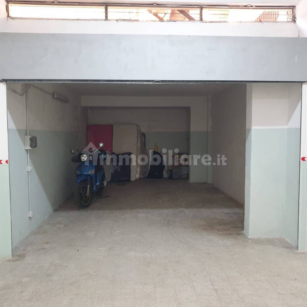 Garage - Box in Vendita