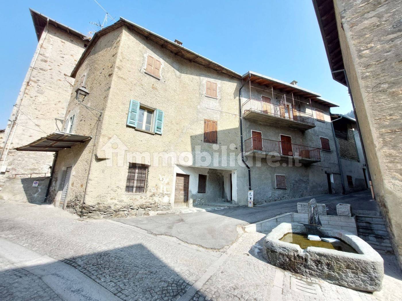 Quadrilocale via Centrale 73, Piatta, Valdisotto