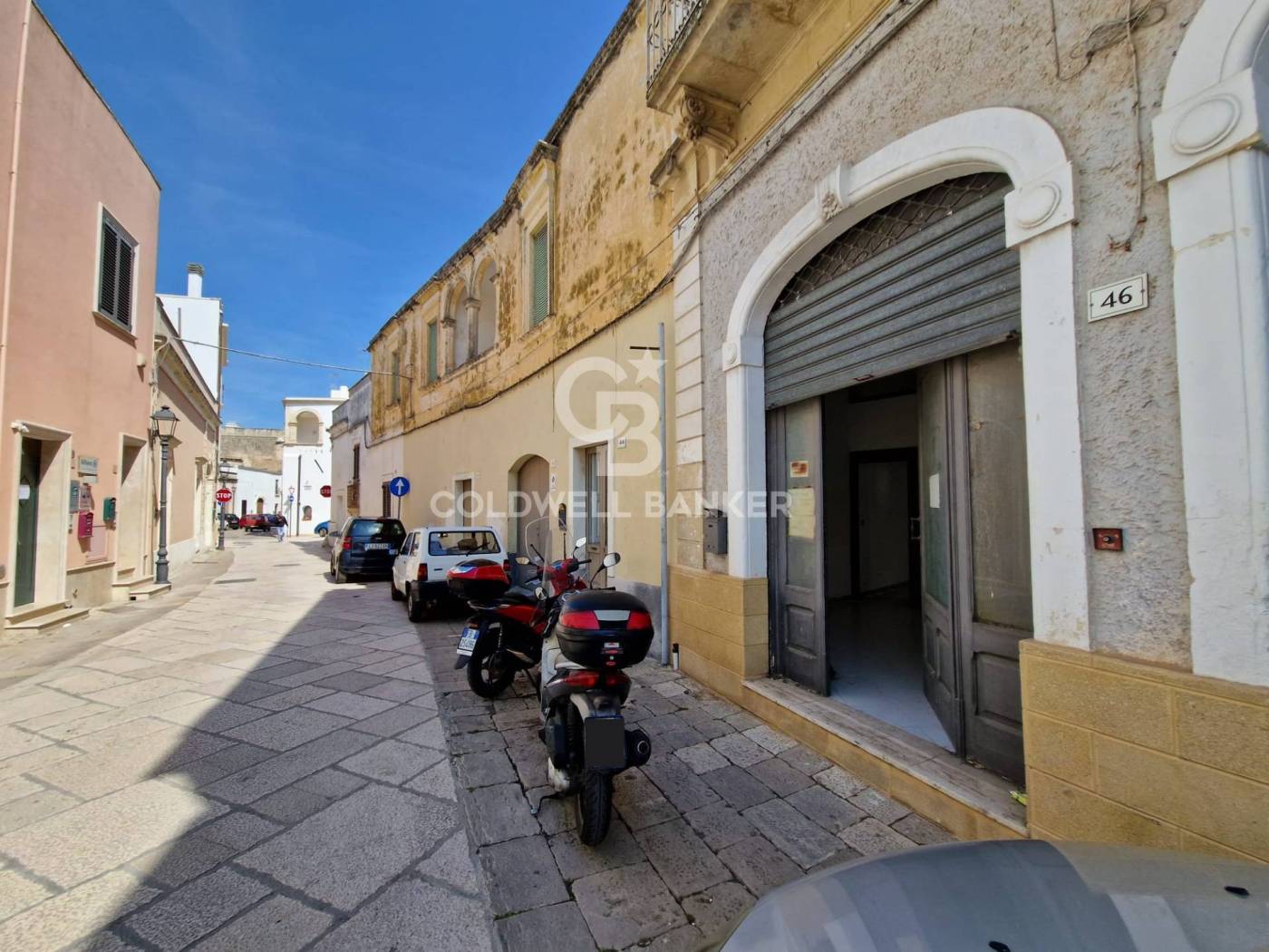 Locale commerciale in Vendita