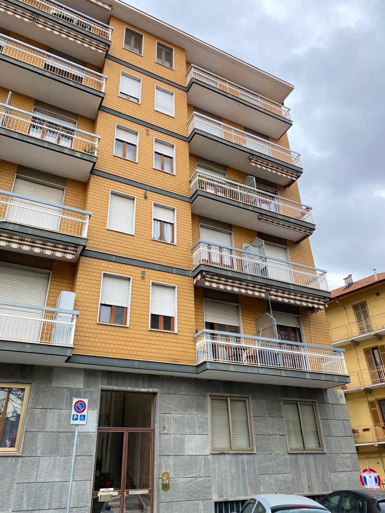 Trilocale via Luigi Gatti 7, Bastioni, Rivoli