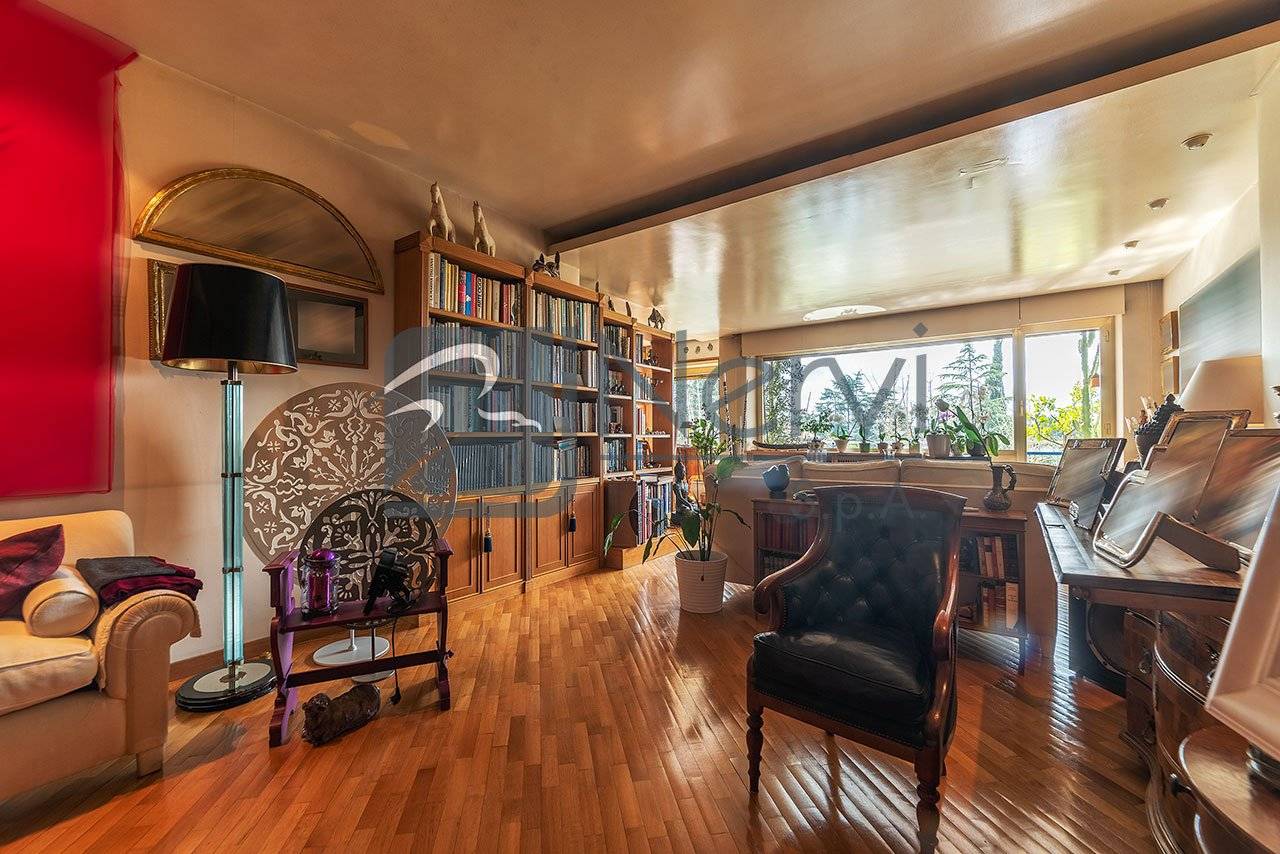 Appartamento via Cassia, Tomba di Nerone, Roma