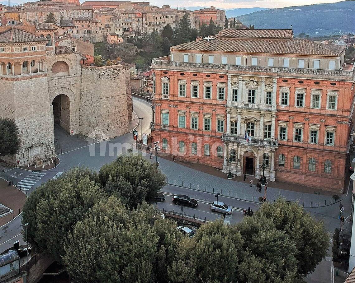 Bilocale corso Giuseppe Garibaldi, Elce, Perugia