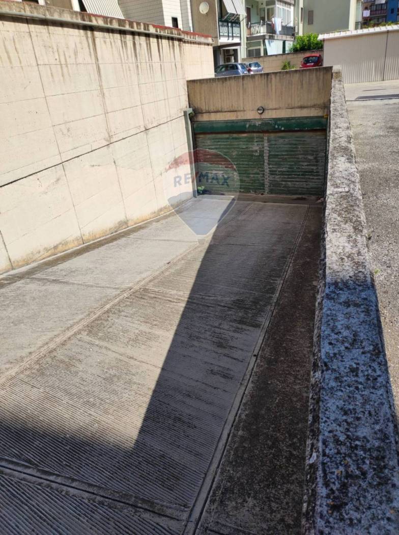 Garage - Box in Vendita