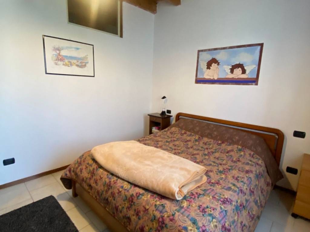 Vendita Appartamento Bregnano. Bilocale, Buono stato, primo piano ...