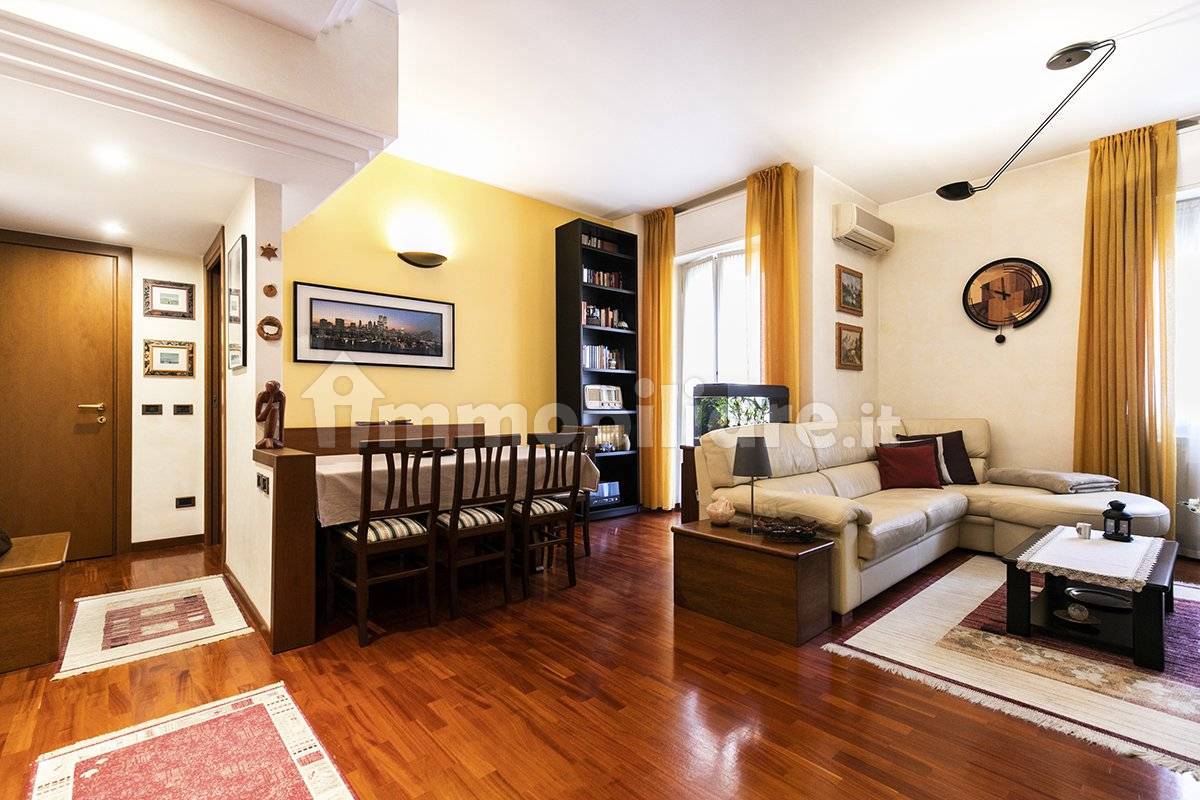 Trilocale via Umberto Fogagnolo 59, Centro, Sesto San Giovanni