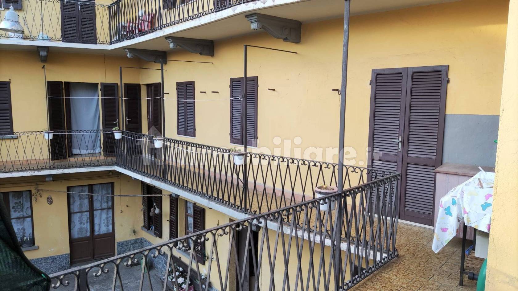 Appartamento via Torino, Centro, Invorio