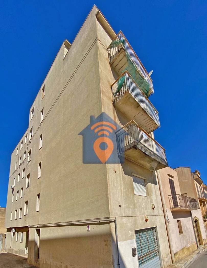 Appartamento via Carlo Poerio, Centro, Castelvetrano