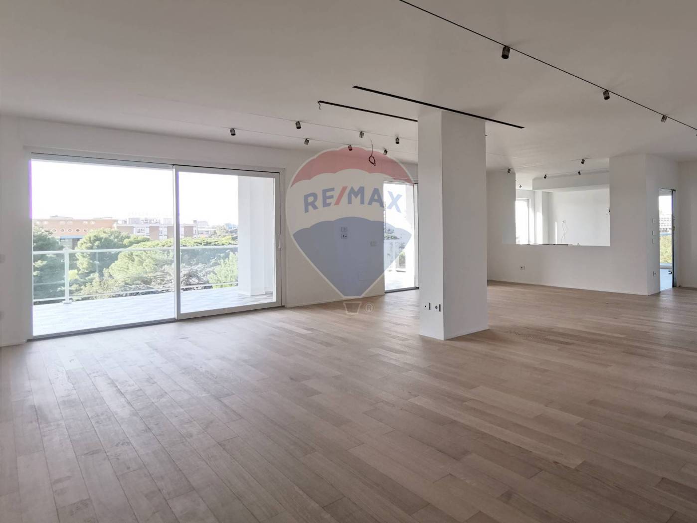 Quadrilocale via Amendola 182, Japigia, Bari