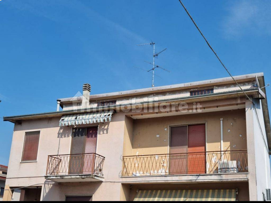 Appartamento primo piano, Camairago, Castelgerundo