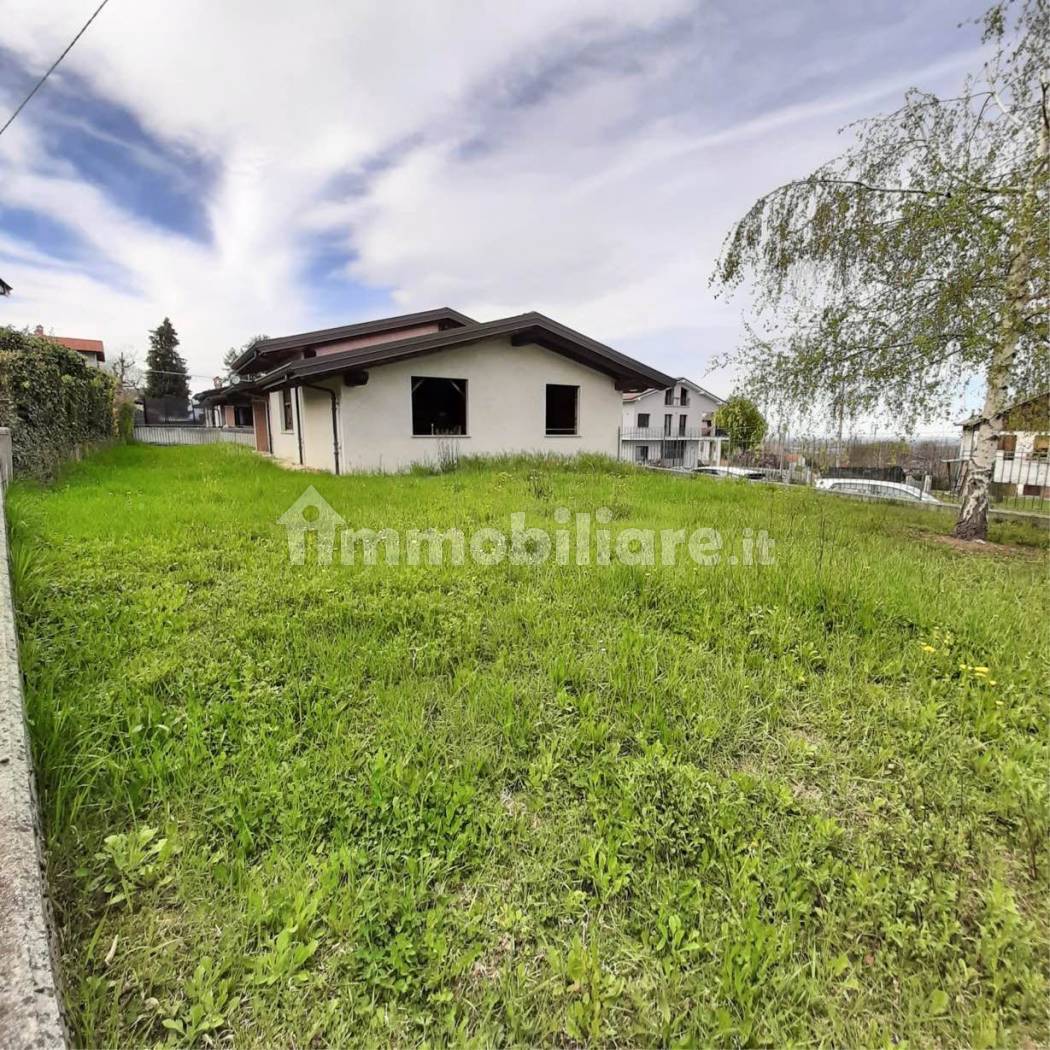 Villa unifamiliare via Madonna dei Boschi, Centro, Peveragno