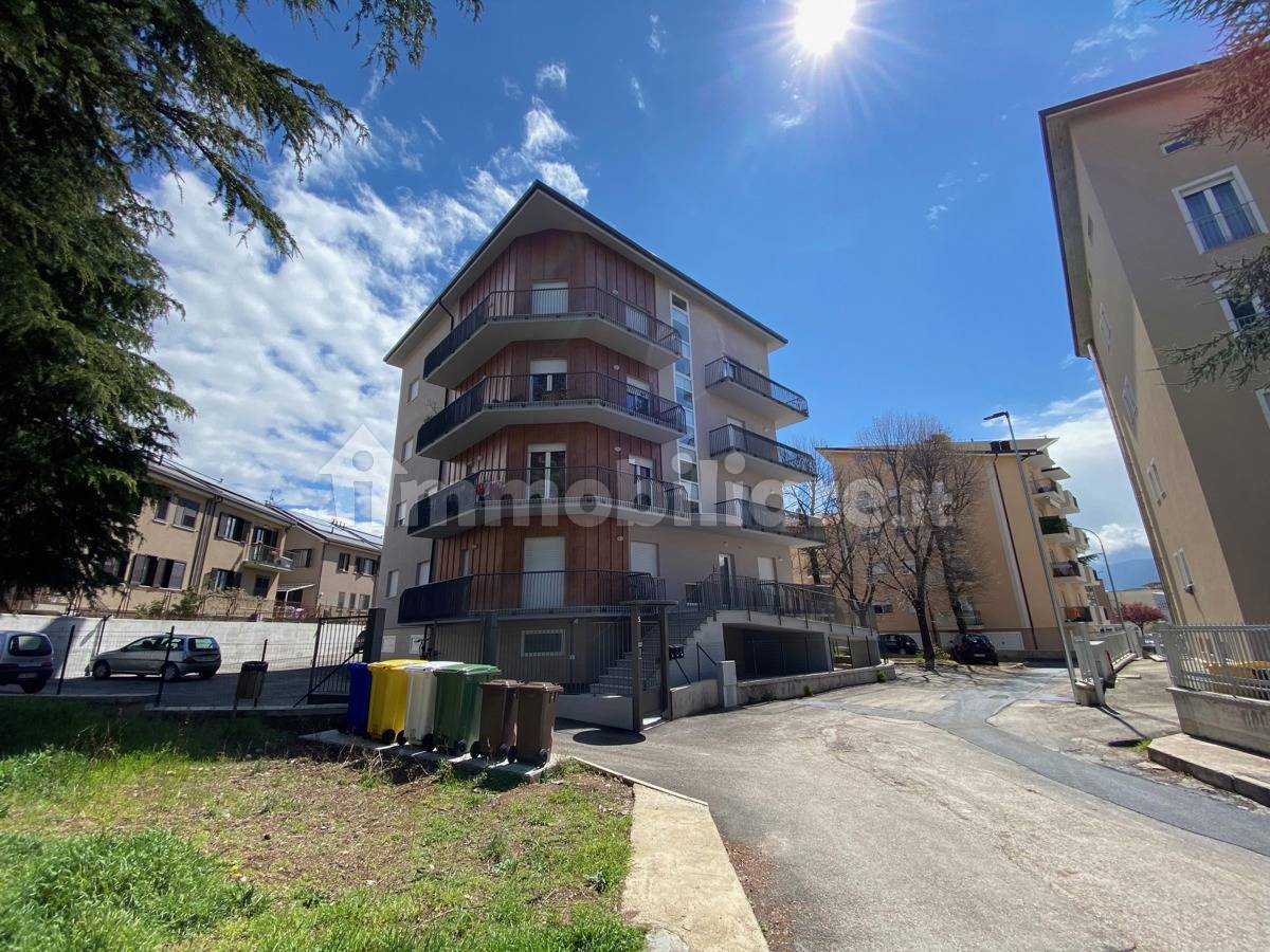 Trilocale piazzale Leonardo Dorotea, 4, Santa Barbara - San Sisto, L'Aquila