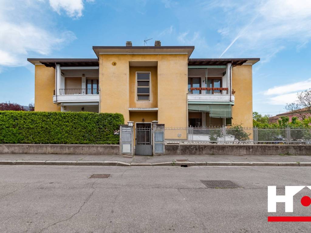 Vendita Appartamento Brescia. Quadrilocale in via Giuseppe Teosa 5 ...