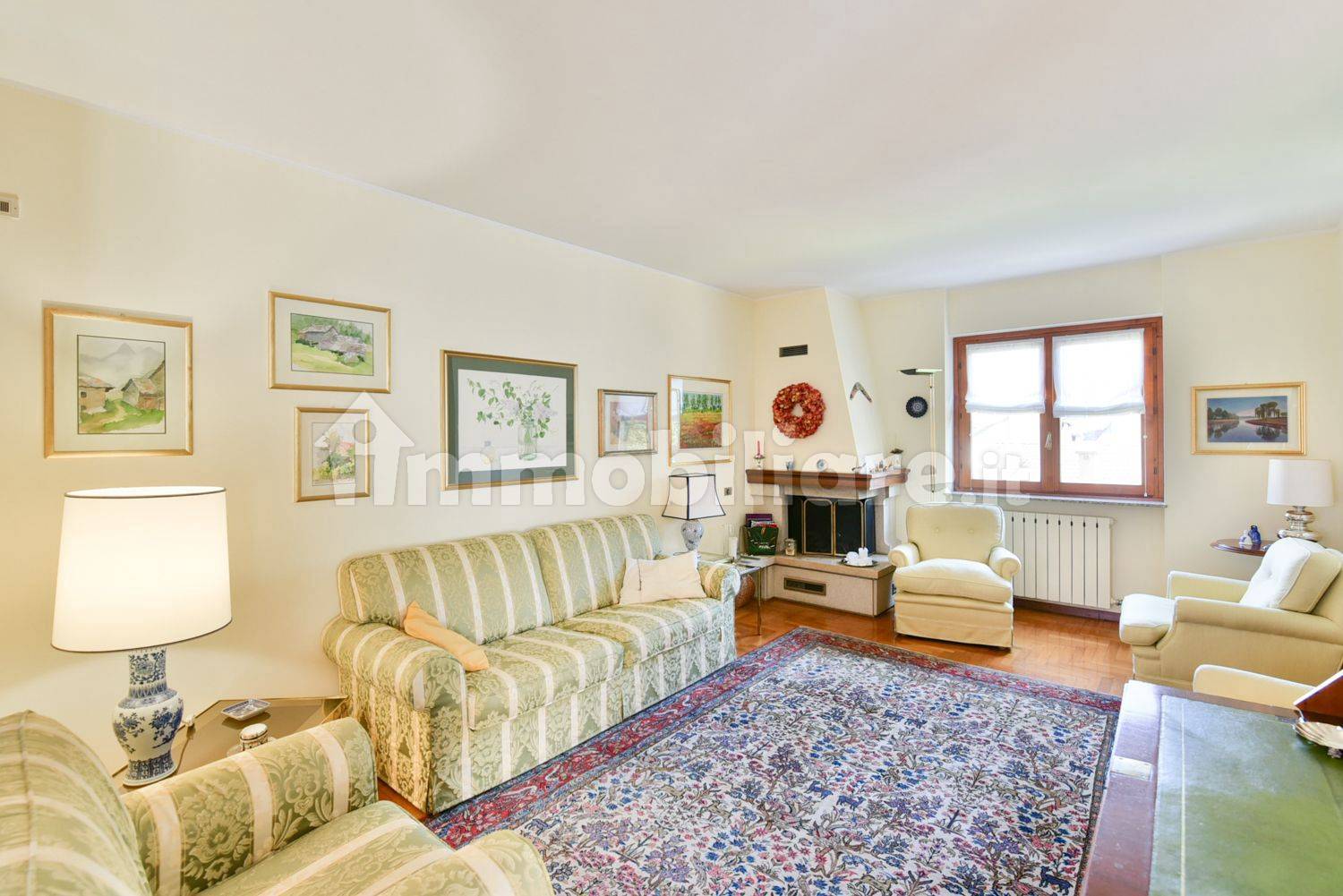 Quadrilocale via Corsica 13, Centro, Malnate