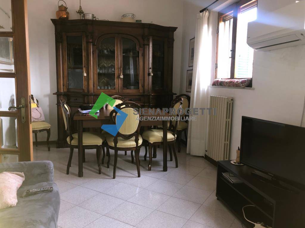 Quadrilocale quarto piano, Lizza - Camollia, Siena