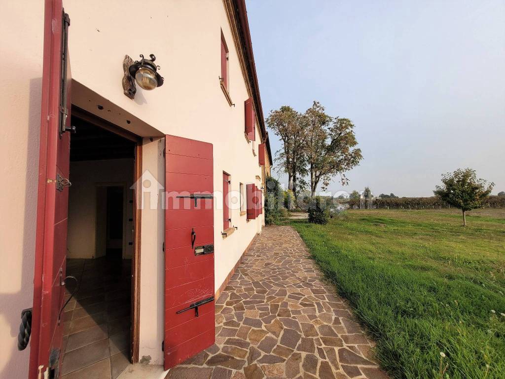 Vendita Rustico Conselve. Ottimo stato, posto auto, 610 m², rif. 102644836