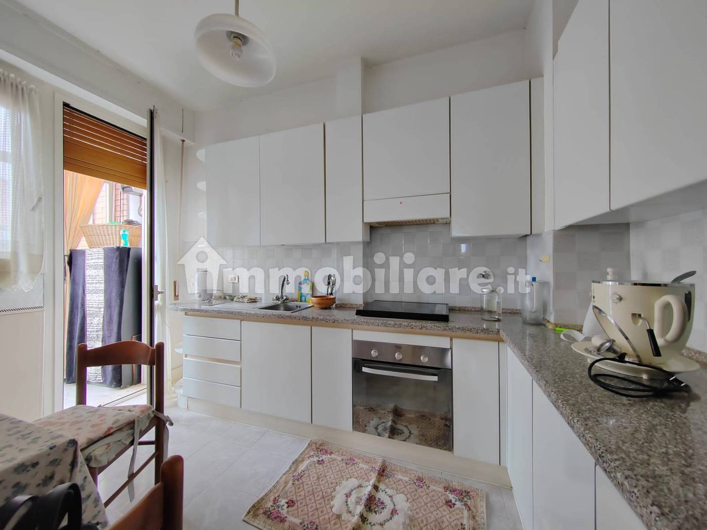 Trilocale via del Lavoro 70, Semicentro - Stazione, Perugia