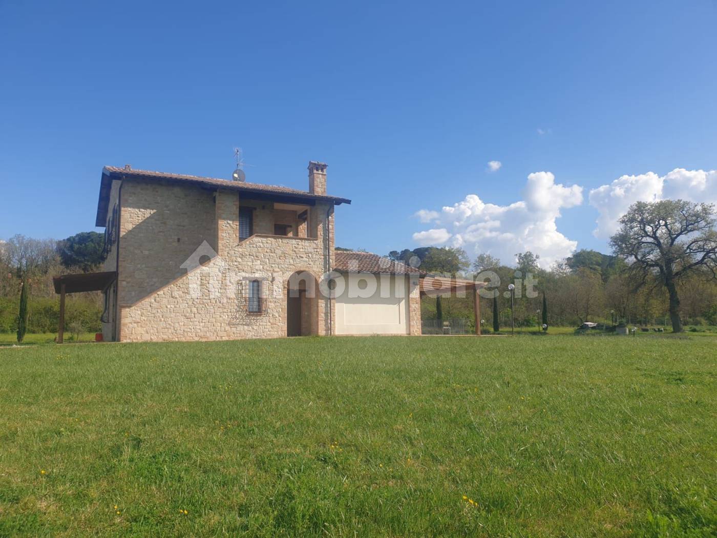 Villa unifamiliare, nuova, 300 m², Castel del Piano - Pila, Perugia