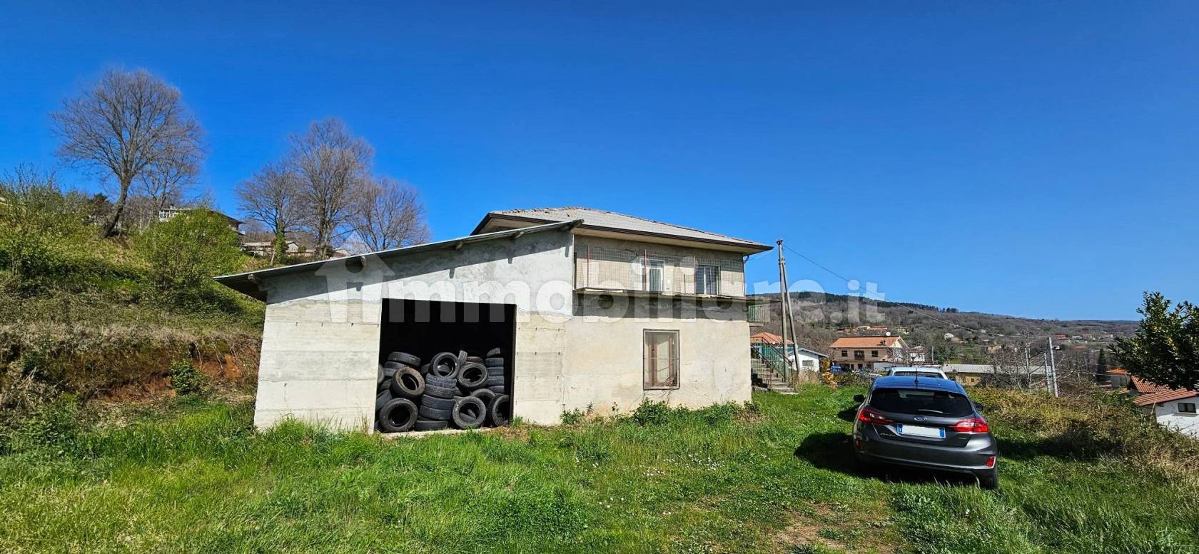 Trilocale da ristrutturare, primo piano, Chiaravalle Centrale