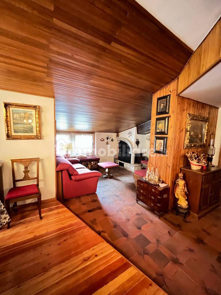 Trilocale via Antonio De Giacomi, Centro, Madesimo