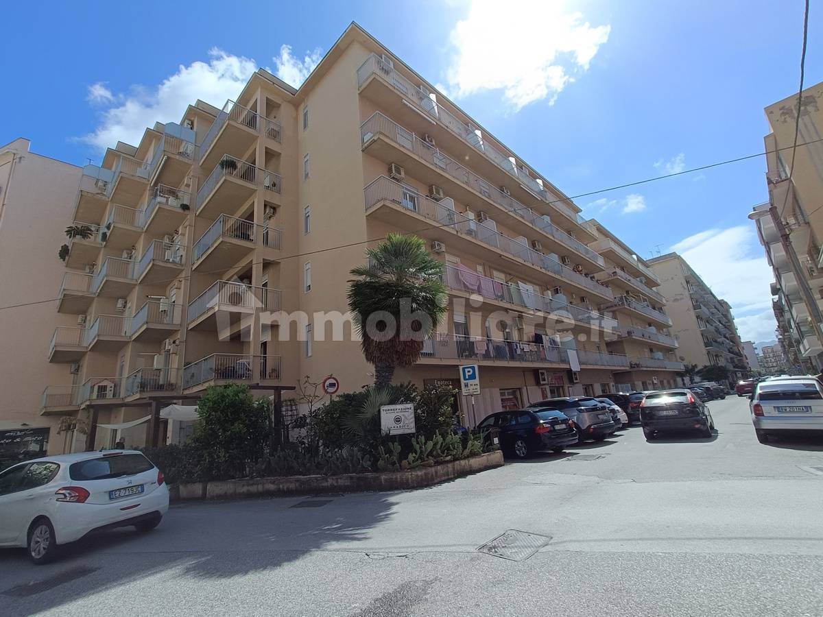 Trilocale via Colonnello Berte, 29, Centro, Milazzo