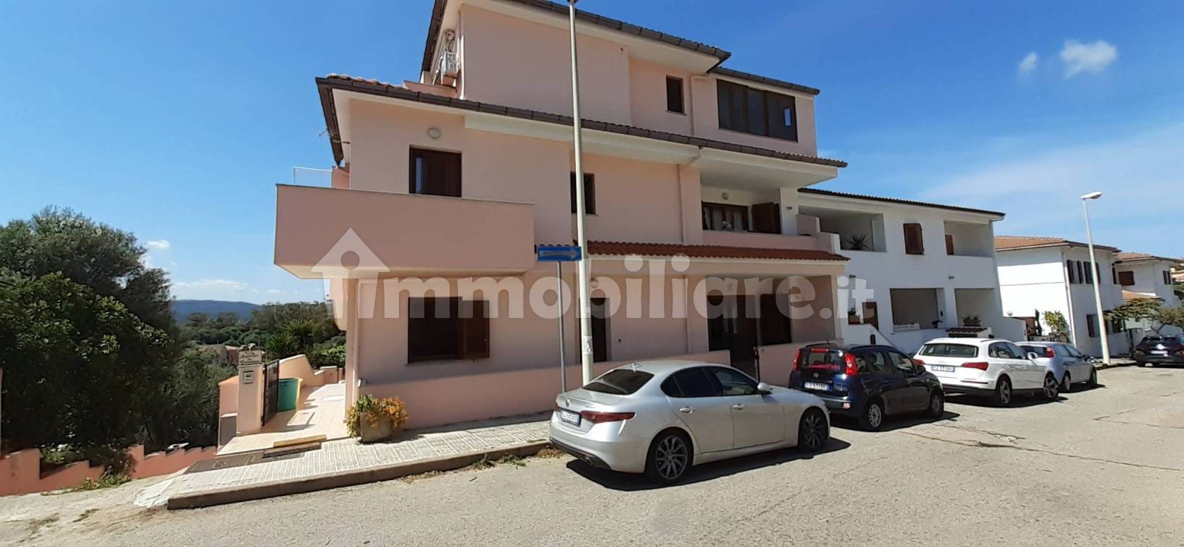 Trilocale via Emilio Lussu 30, Arzachena Paese, Arzachena