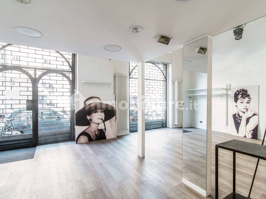 Locale commerciale via Plinio 42, Milano, Rif. 102671048 - Immobiliare.it