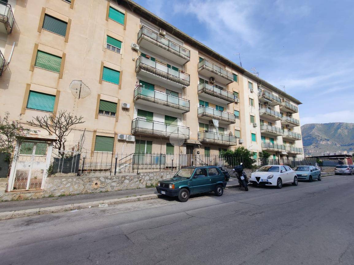 Appartamento via Folaga 8, Guadagna, Palermo