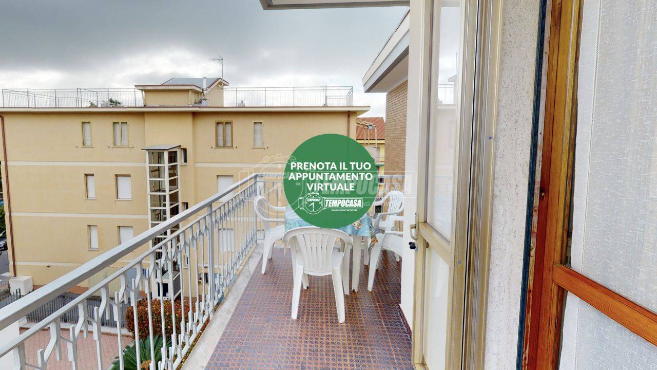 Trilocale via Giovanni Pascoli 62, Centro, Loano