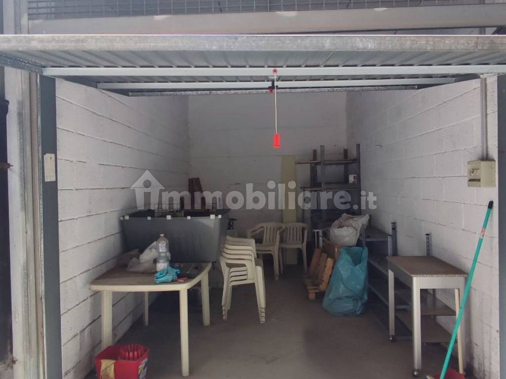 Garage - Box via Monasterace 31, Roma, Rif. 102680948 - Immobiliare.it