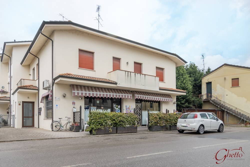 Appartamento via Bondenese 119, Frazioni Nord, Cento