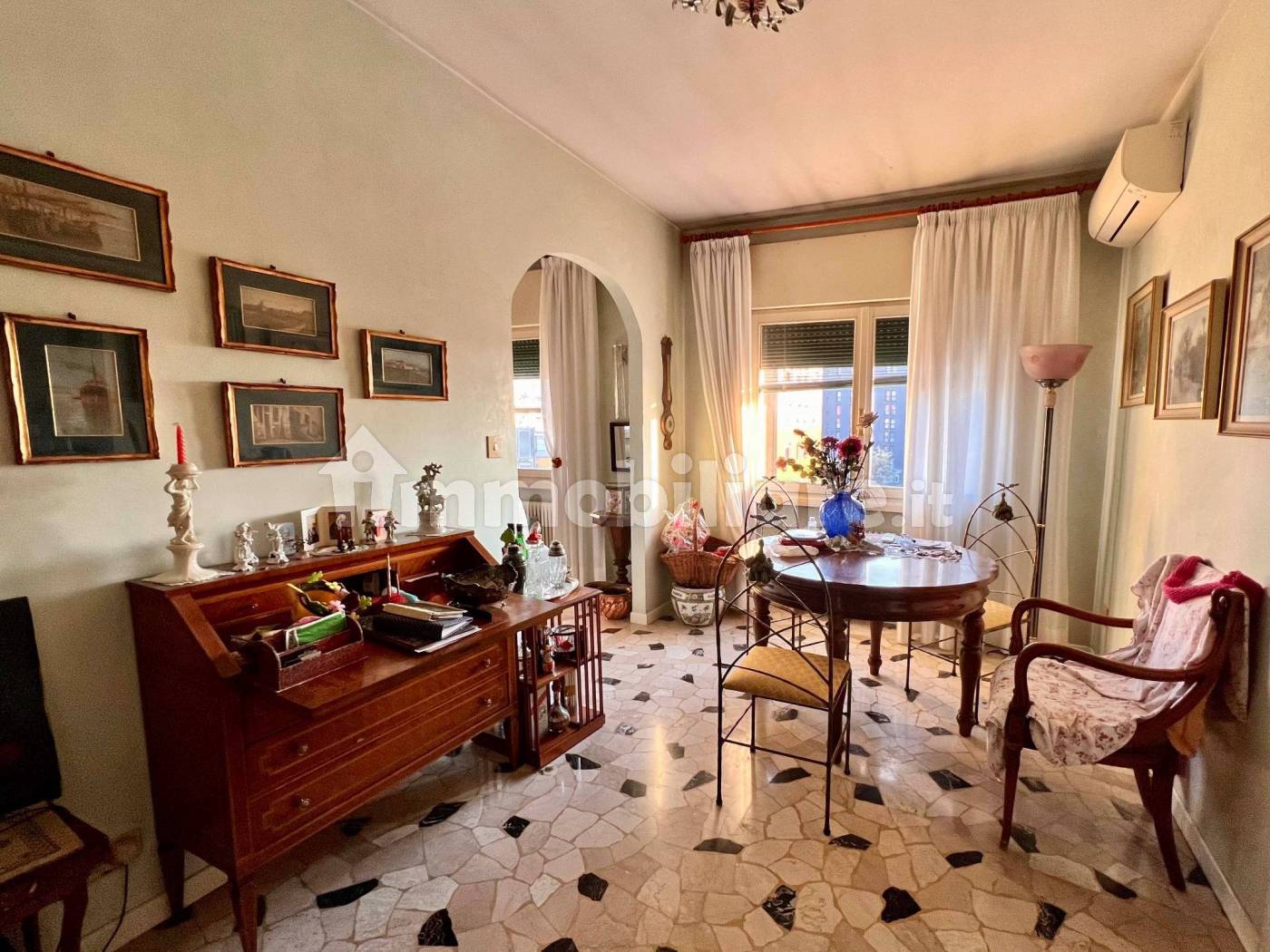 Appartamento buono stato, settimo piano, Mestre, Venezia