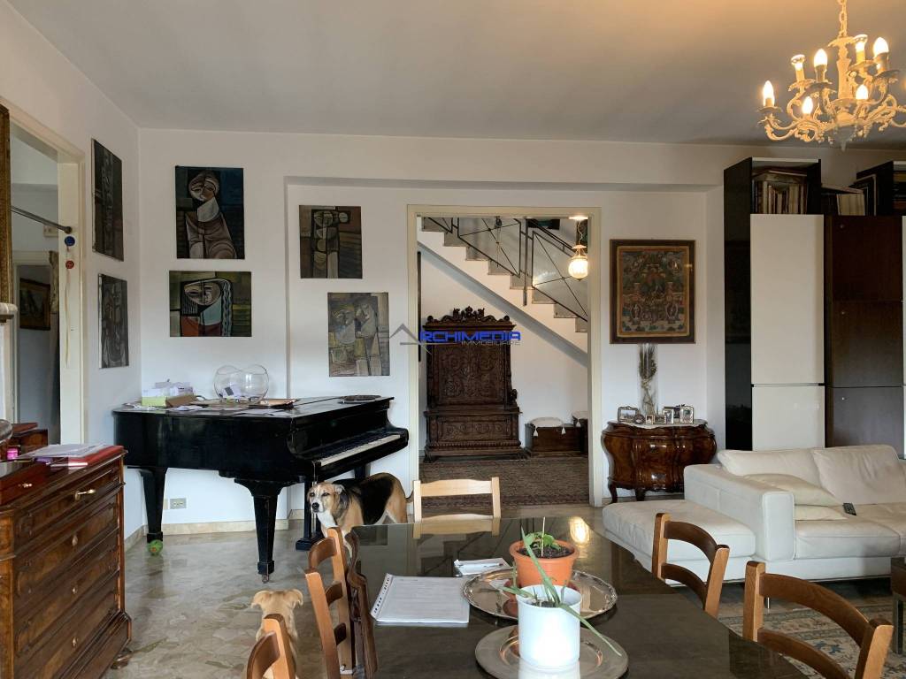 Vendita Villa unifamiliare in via Thomas Alva Edison Carnate. Buono ...