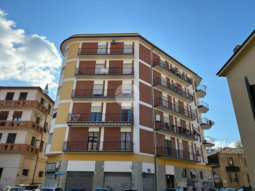 Quadrilocale via Pasquale Galluppi 1, Centro, Cosenza