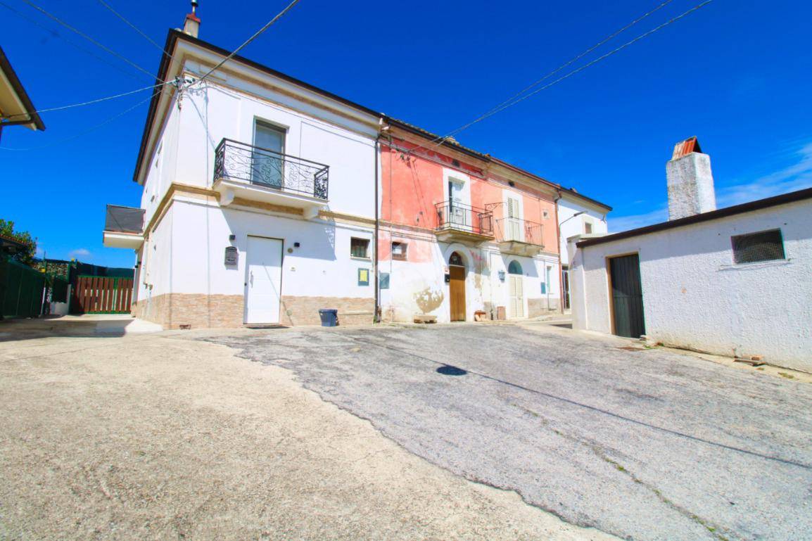 Trilocale Contrada Villa Iurisci 17, Villa Carlone, Ortona