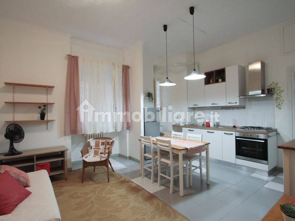 Affitto Appartamento Milano. Bilocale in piazza Insubria. Buono stato ...