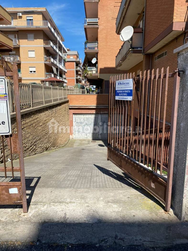 Garage - Box in Vendita