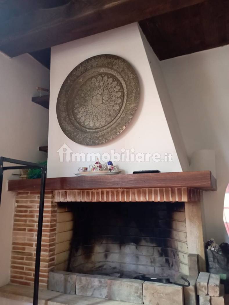 Trilocale via Roma, Centro, Pitigliano