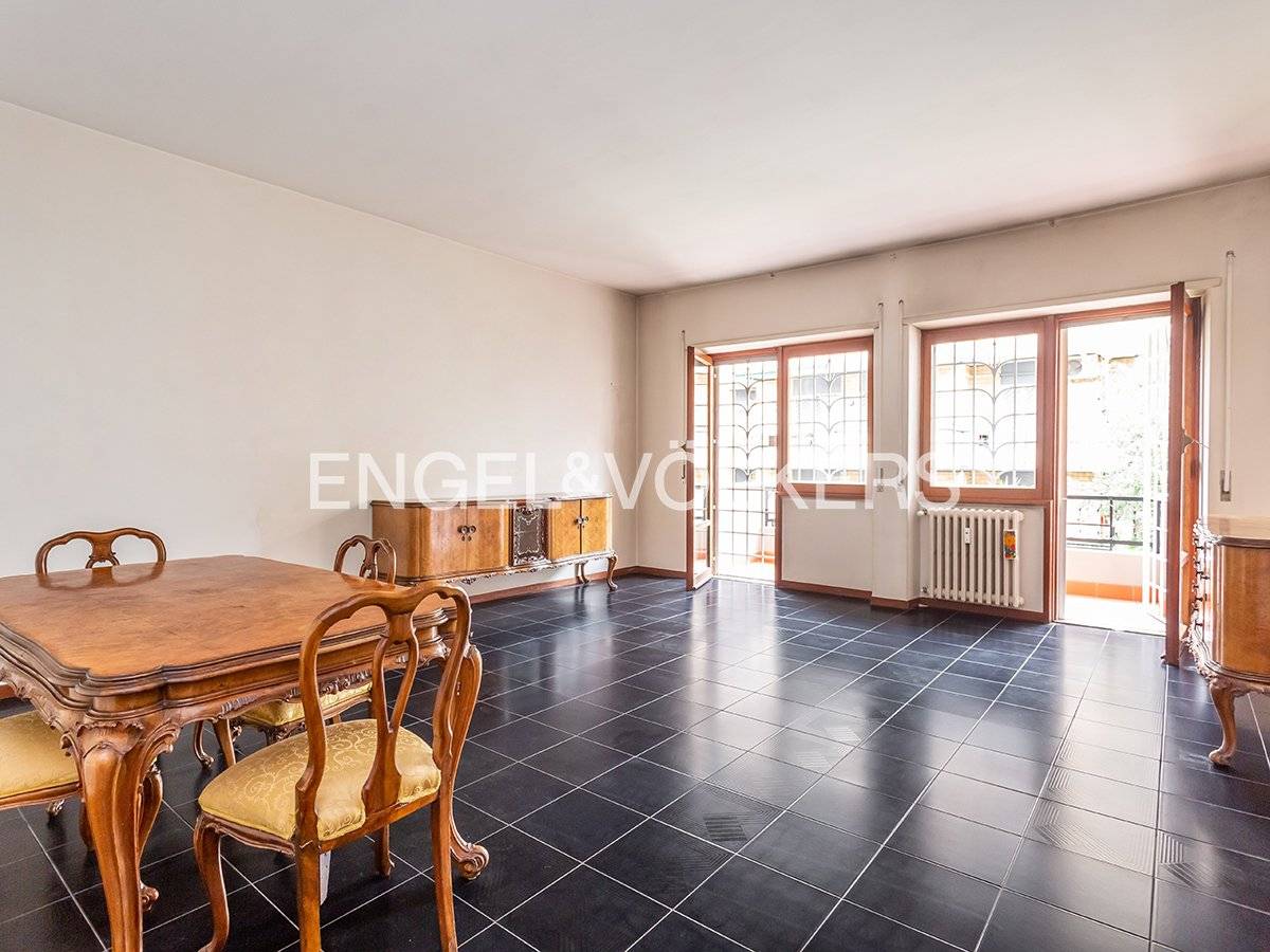 Quadrilocale via del Colle di Mezzo, Cecchignola - Giuliano Dalmata, Roma