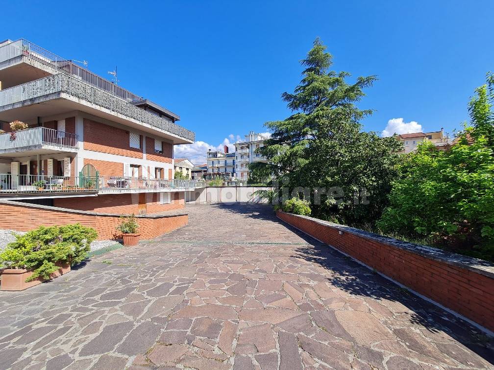 Posto auto - moto in Vendita