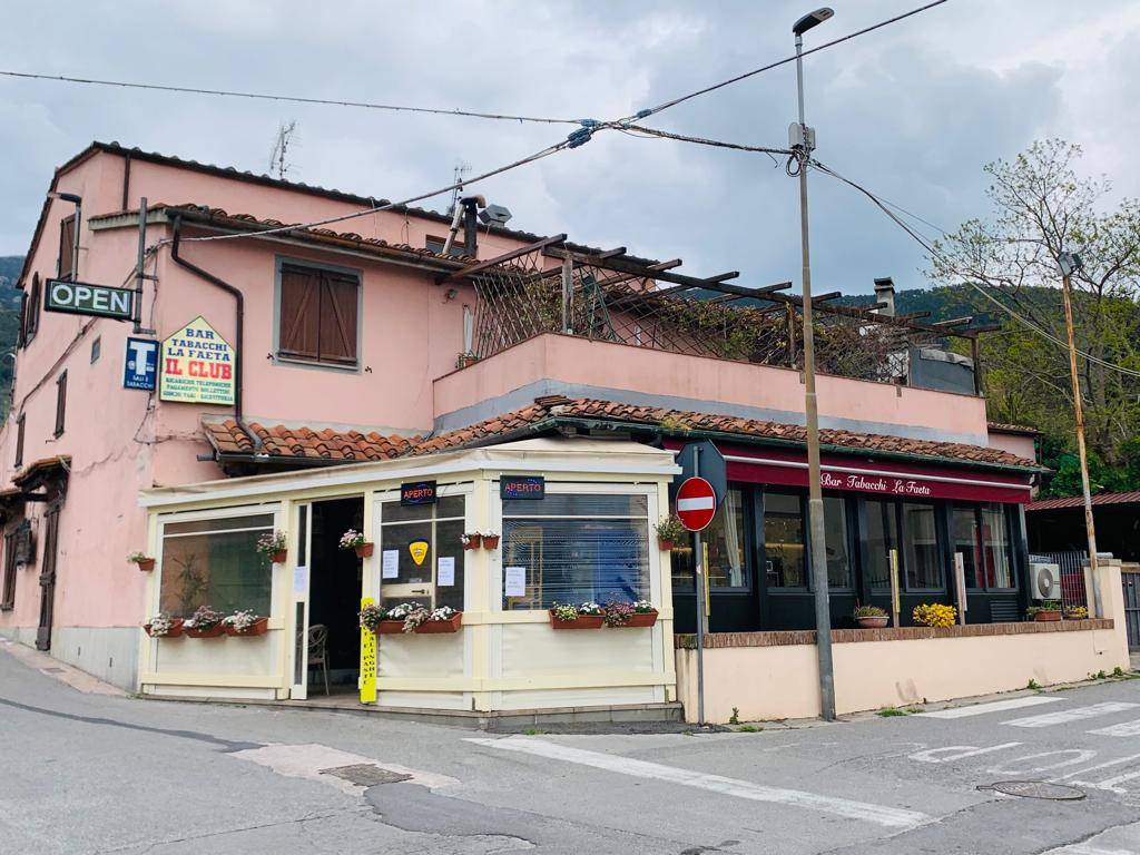 Tabaccheria in Vendita