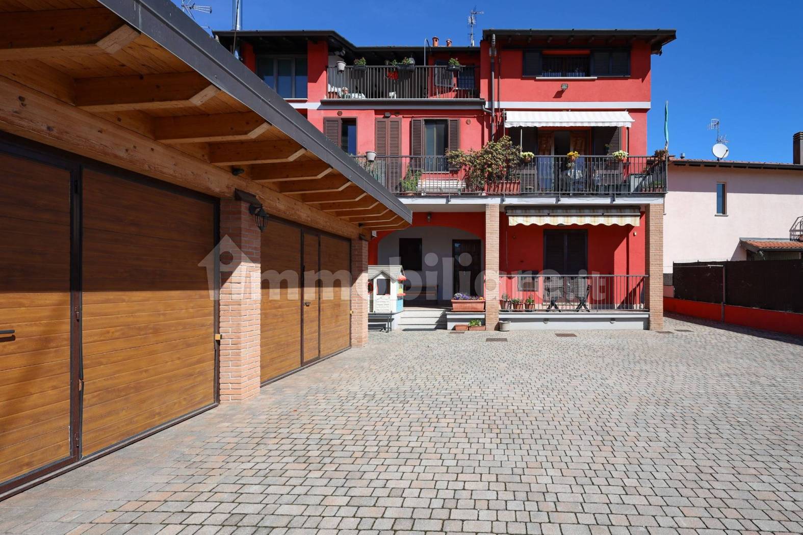 Quadrilocale viale John Fitzgerald Kennedy 123, Bregnano