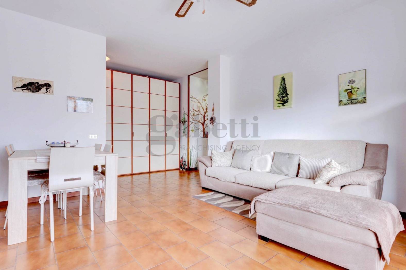 Trilocale ottimo stato, terzo piano, Centro, Vignola