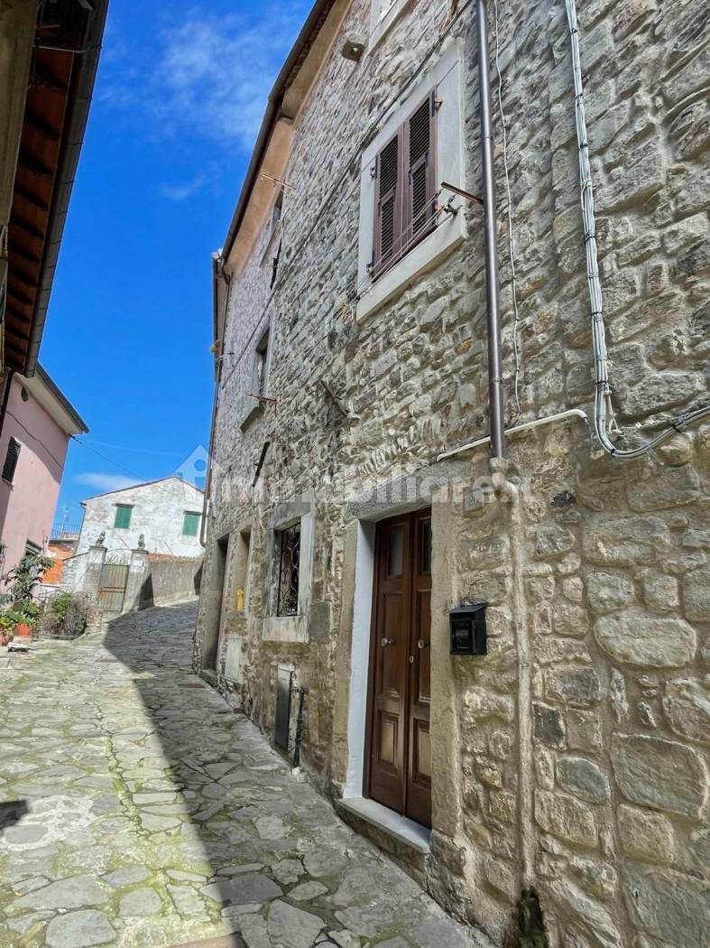 Trilocale via del Piagnaro, Centro, Pontremoli