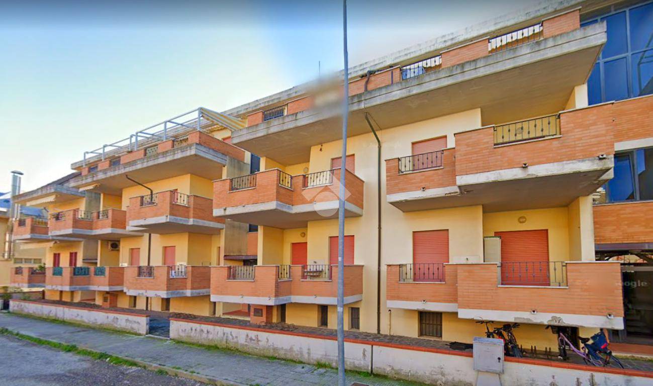 Trilocale via delle Lampare 16, Centro, Martinsicuro