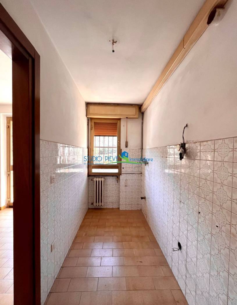 Trilocale via dei Giannini, 56, Montecatini-Terme