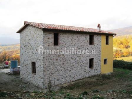 Casale Strada Provinciale Montebuono, Sorano