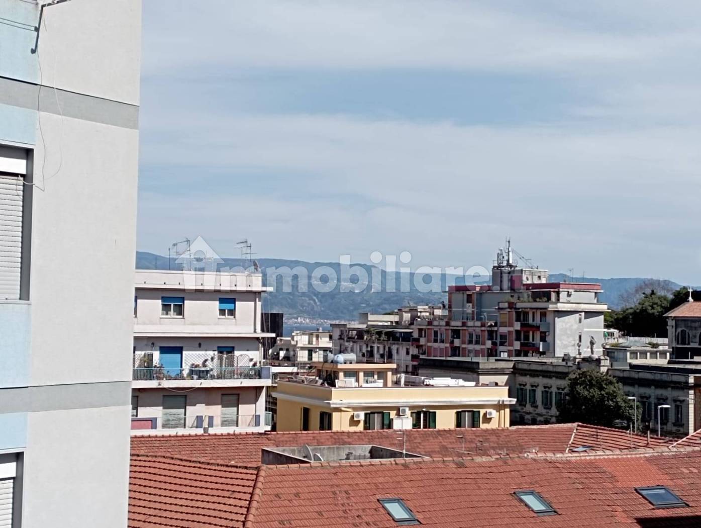 Trilocale via Pietro Longo 13, Regina Margherita - Torrente Trapani, Messina