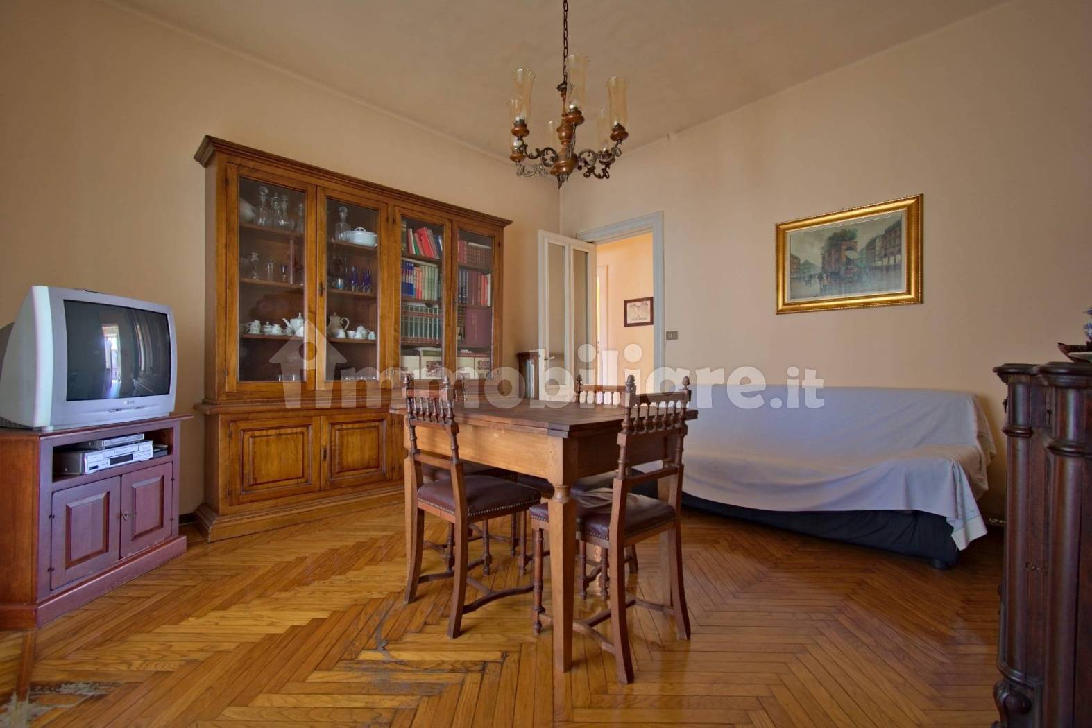 Quadrilocale via Trieste 76, Centro Città, Biella