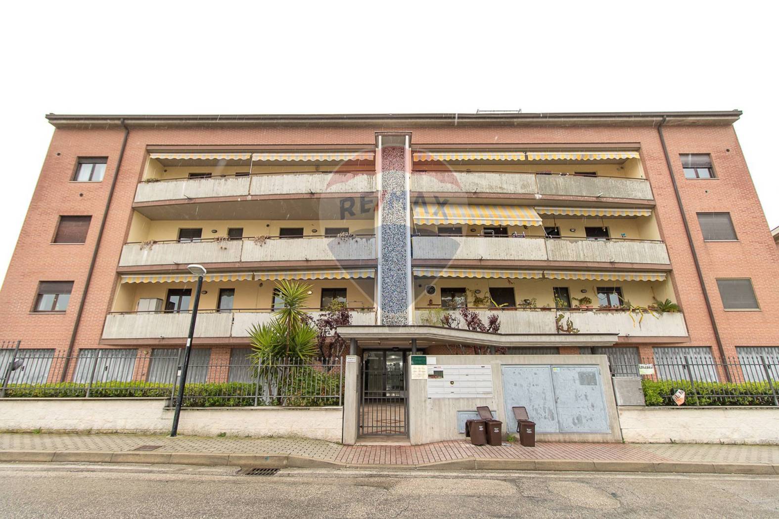 Quadrilocale via aldo moro 18, Marina, Città Sant'Angelo